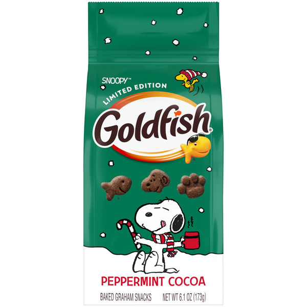Pepperidge Farm Goldfish Snoopy' Peppermint Cocoa Baked Graham Snacks ...