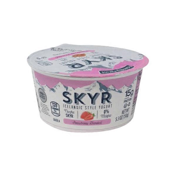 Friendly Farms Icelandic Style Nonfat Skyr Strawberry Yogurt (5.3 fl oz ...